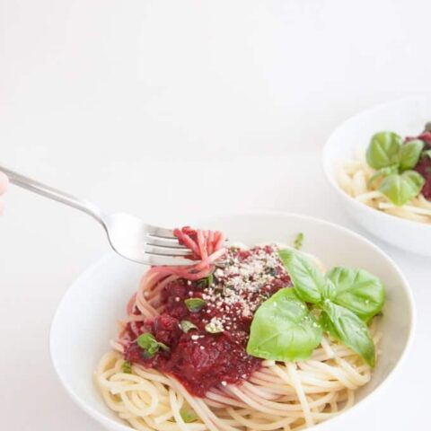 Fruity & Purple Spaghetti Bolognese Recipe | Elephantastic Vegan