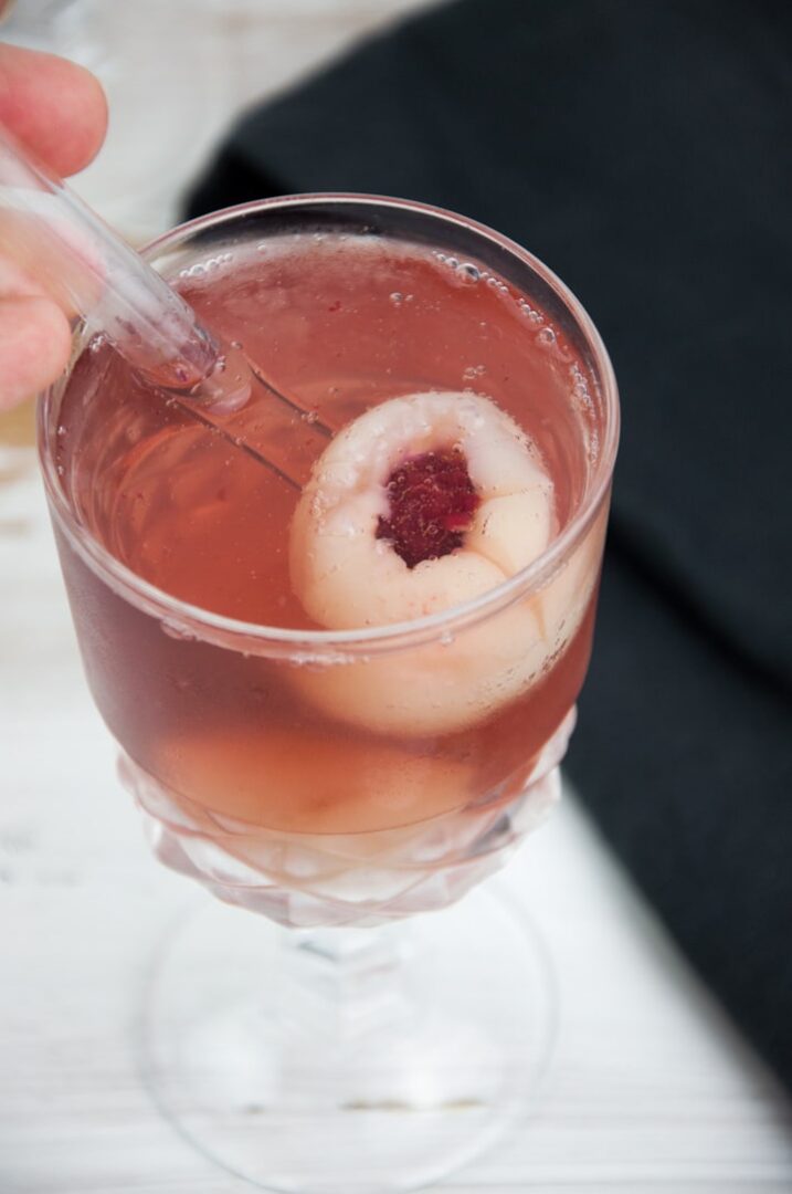 Spooky Halloween Eyeball Cocktail Recipe | Elephantastic Vegan