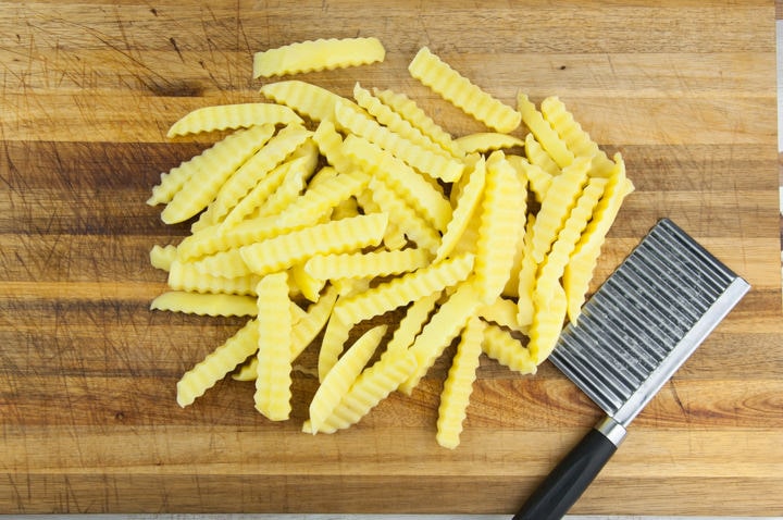 Homemade Crinkle Cut Fries | Elephantastic Vegan