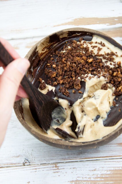 PB Nice Cream with Magic Chocolate Shell - Elephantastic Vegan